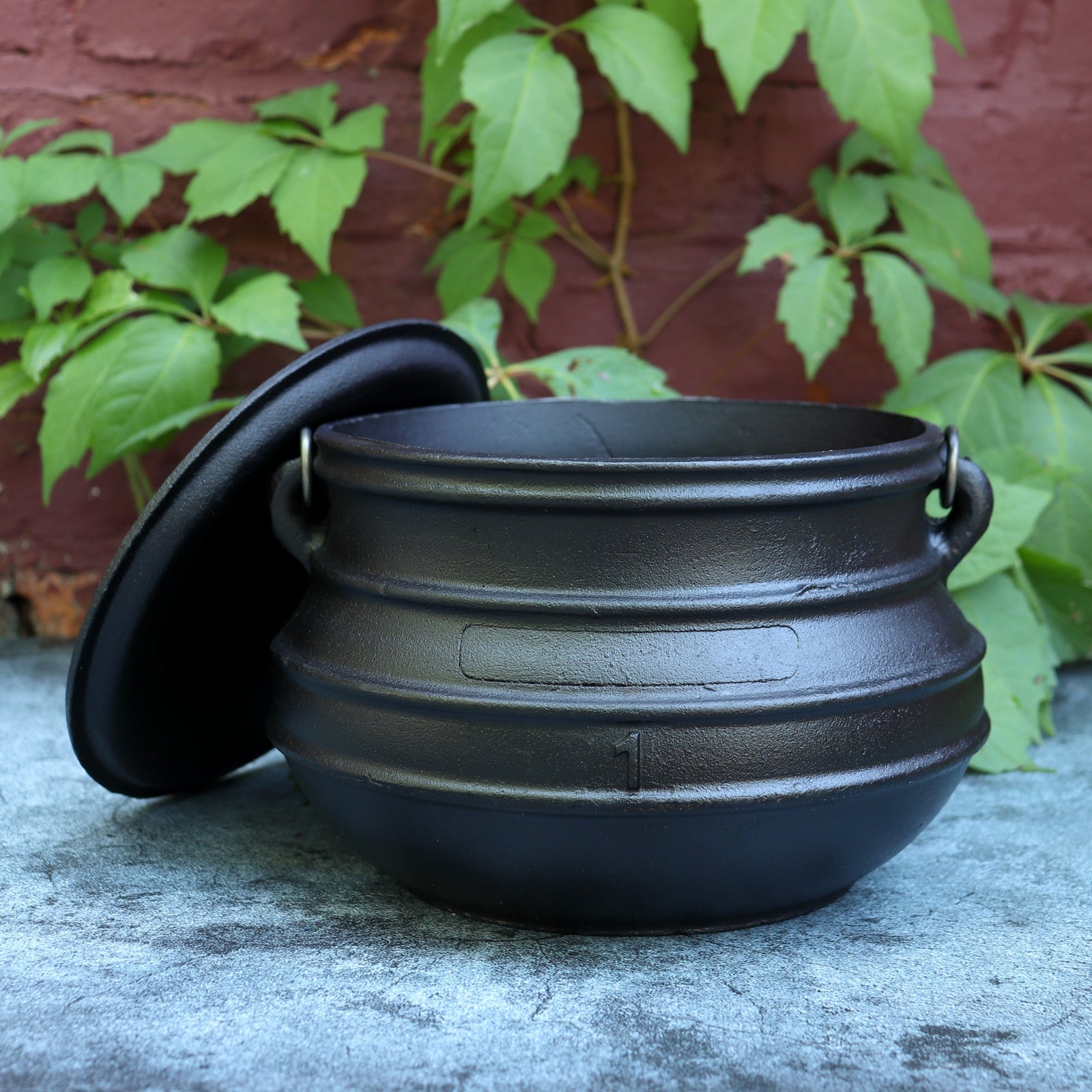Ritual Altar Cauldrons | Cast Iron Pots for Cooking