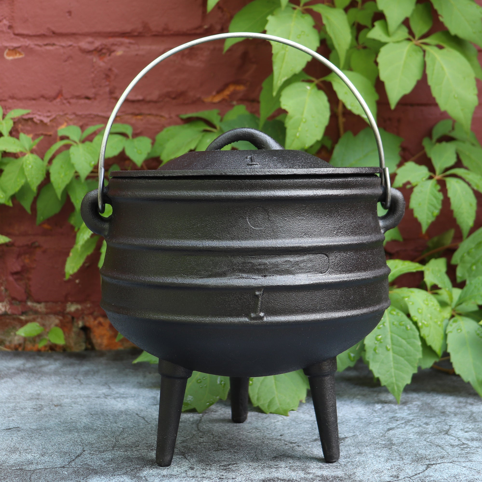Ritual Altar Cauldrons | Cast Iron Pots for Cooking